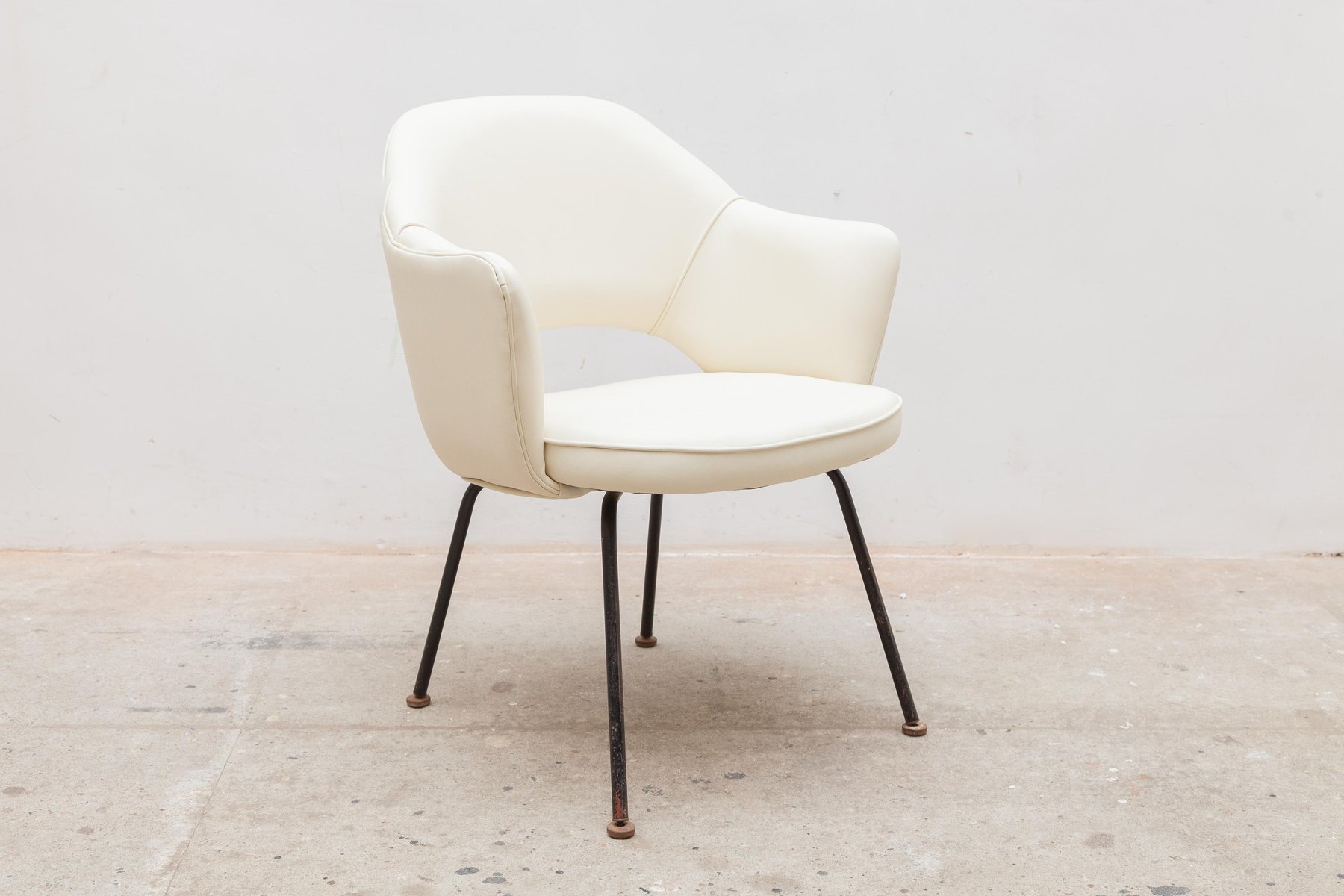 Conference Chair by Eero Saarinen for Knoll for sale at Pamono