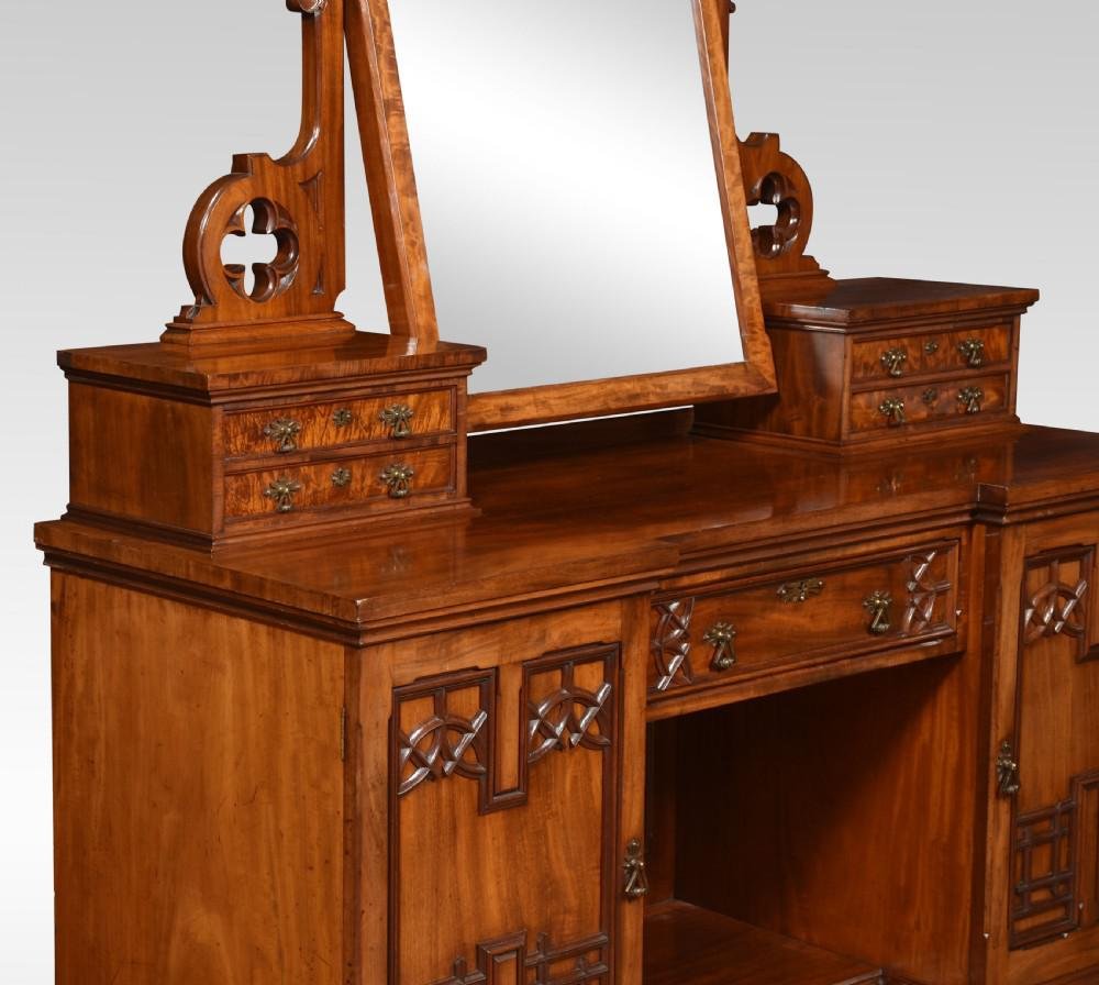 Gothic Revival Mahogany Dressing Table for sale at Pamono