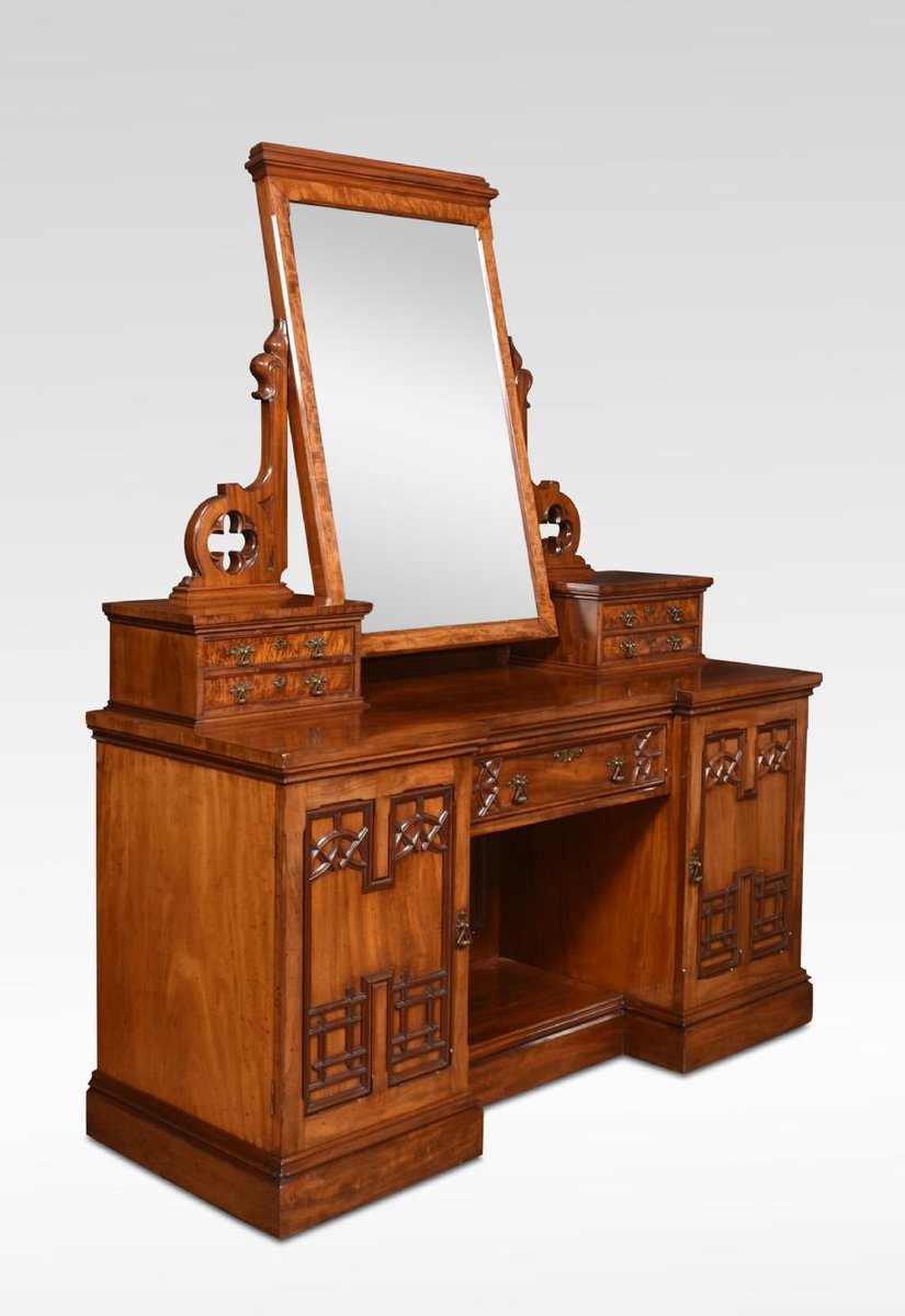 Gothic Revival Mahogany Dressing Table for sale at Pamono