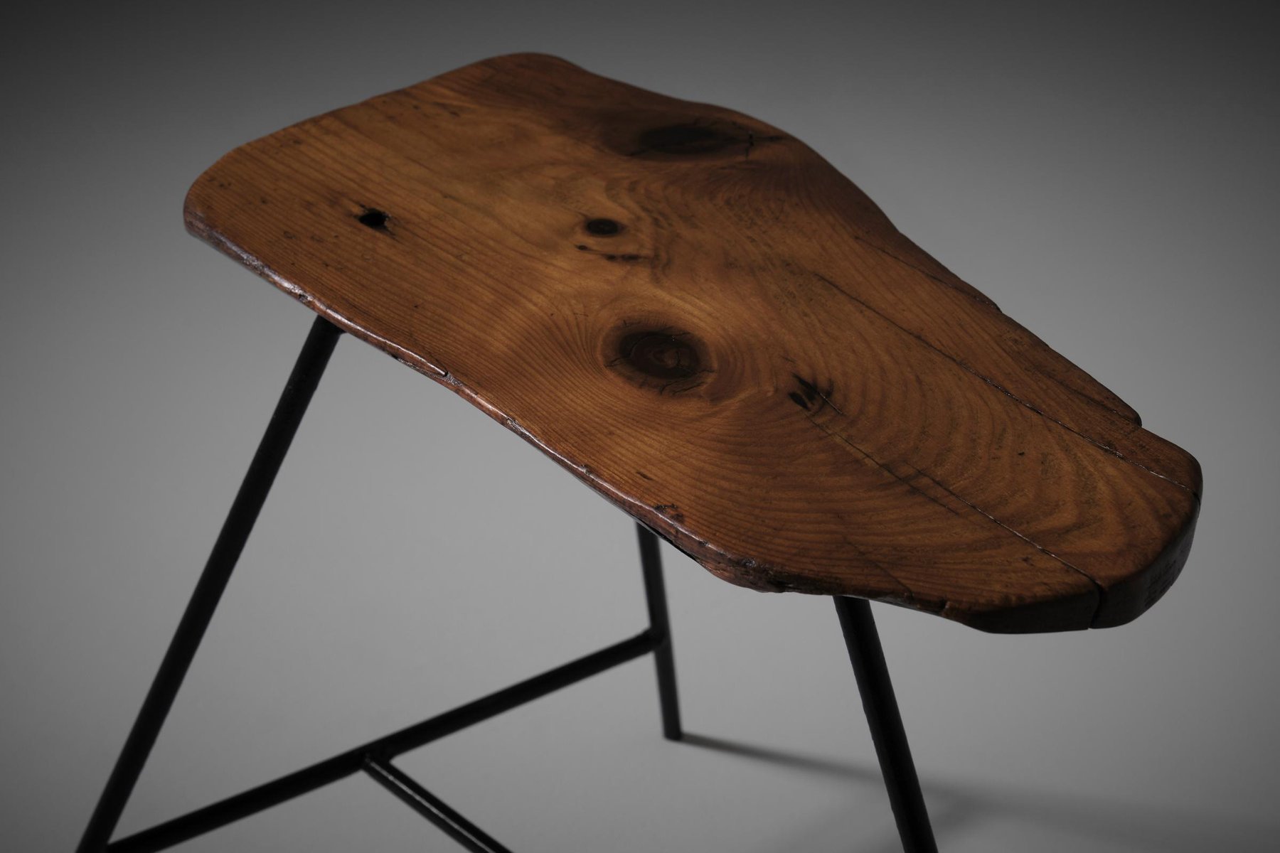 Small Sculptural Wooden Slab Side Tables, France, 1950s for sale at Pamono