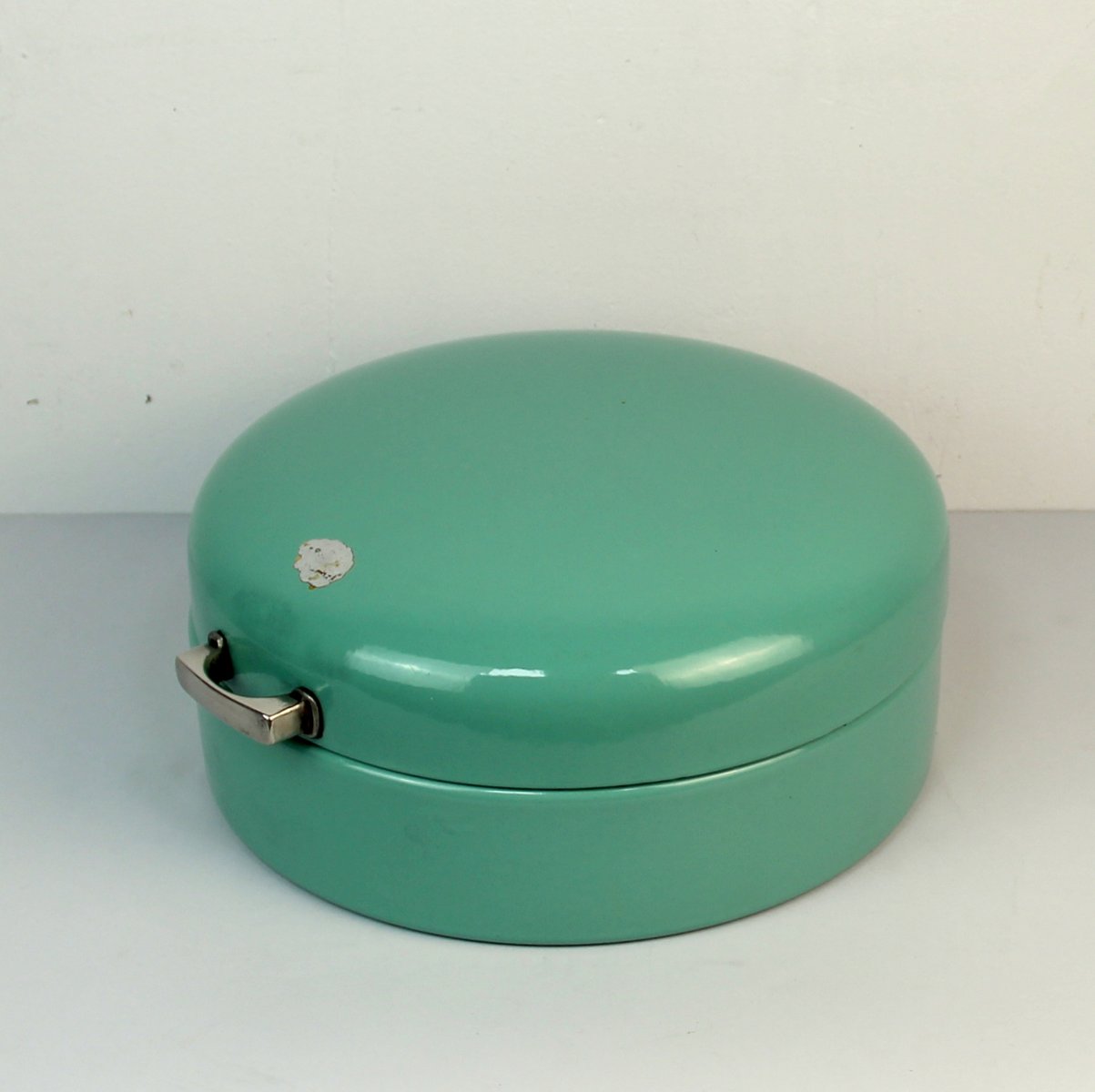 Enameled Iron Bread Box for sale at Pamono