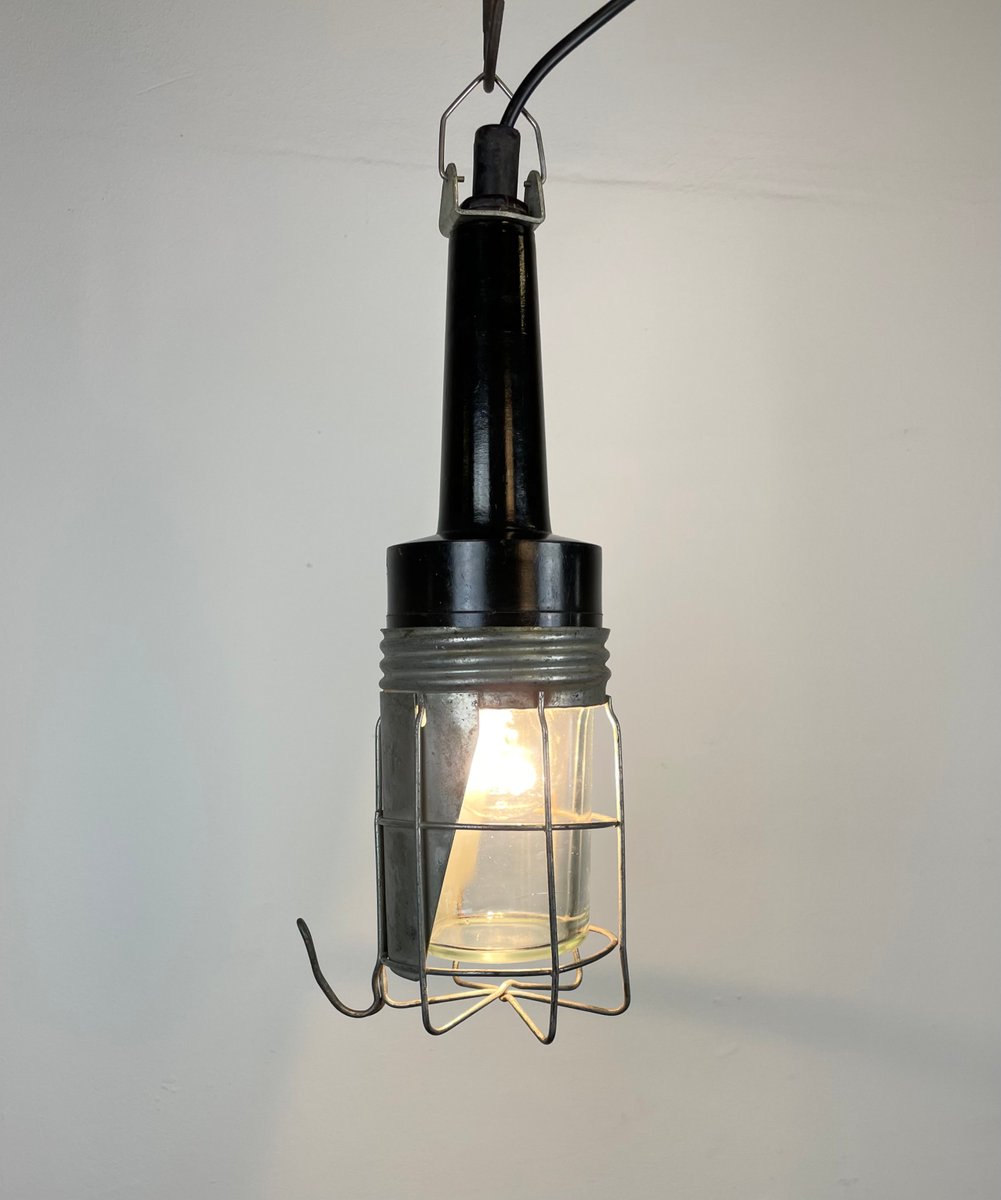 Vintage Industrial Hanging Work Light in Bakelite, 1960s for sale at Pamono