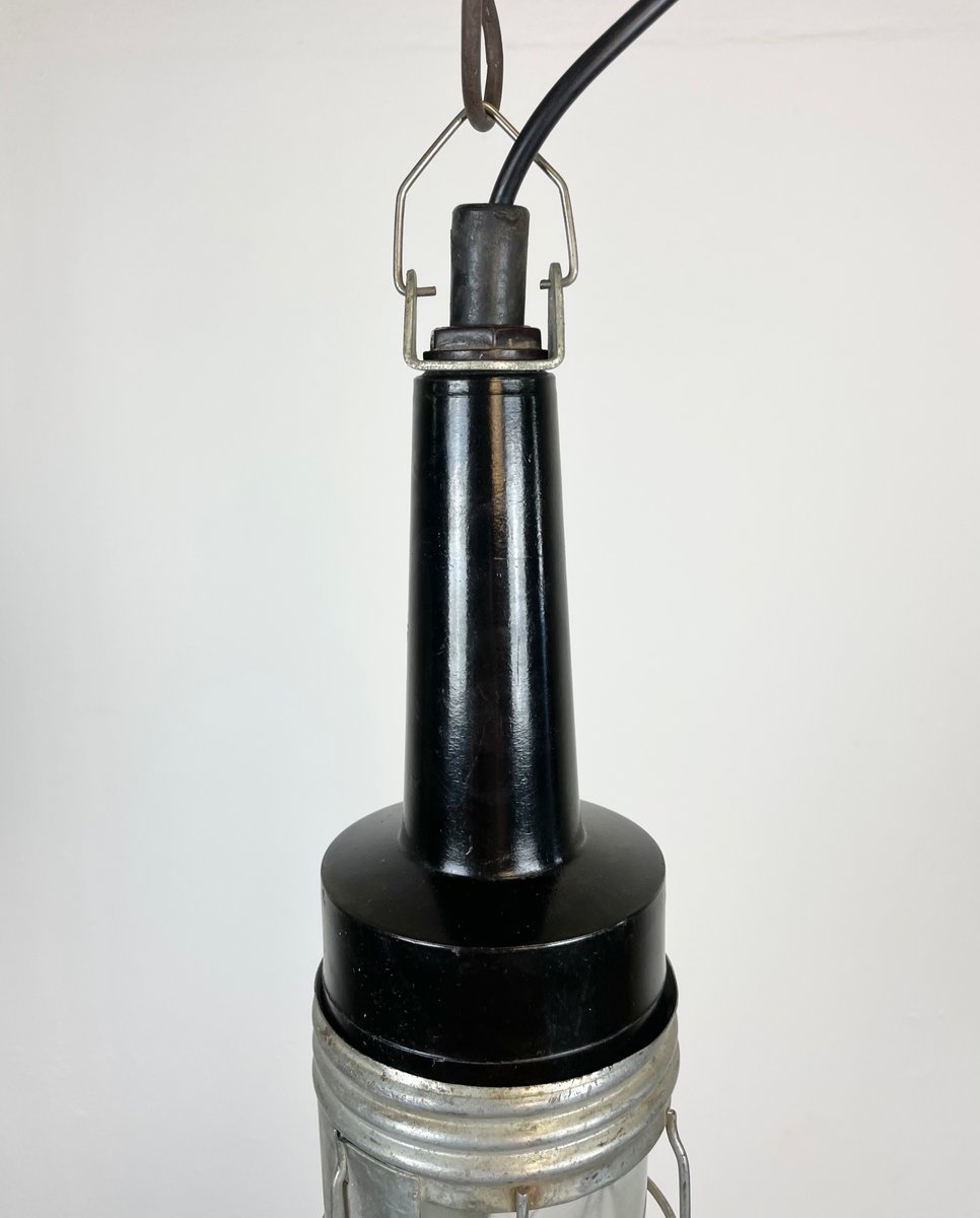Vintage Industrial Hanging Work Light in Bakelite, 1960s for sale at Pamono