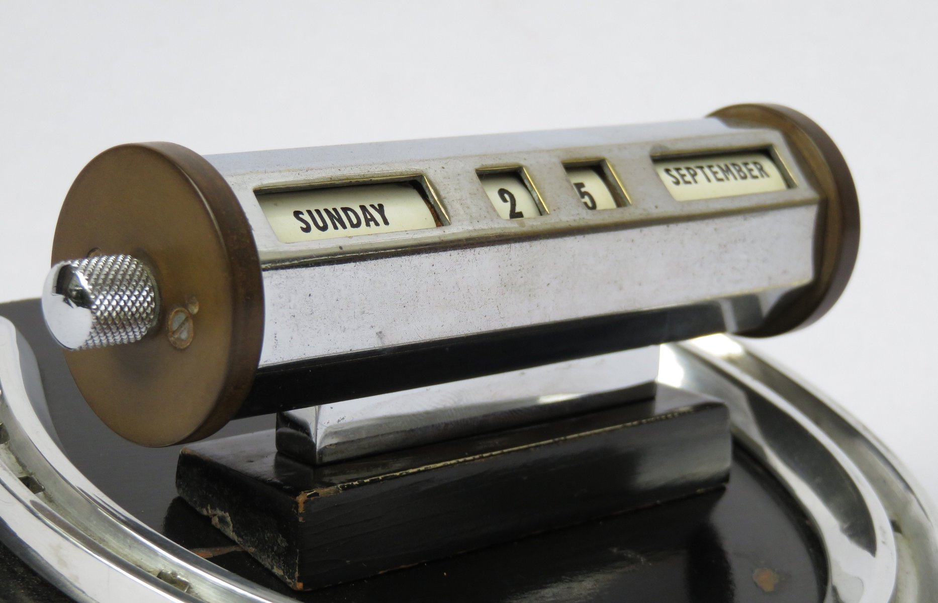 Englischer Vintage Art Deco Ewiger Vintage Kalender bei Pamono kaufen