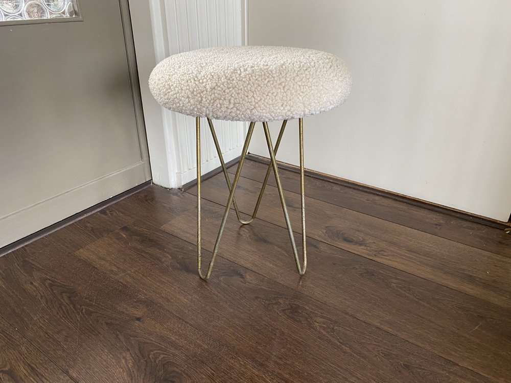 Skandinavische Vintage Vintage Regency Teddy Hocker aus Messing, 1960er ...