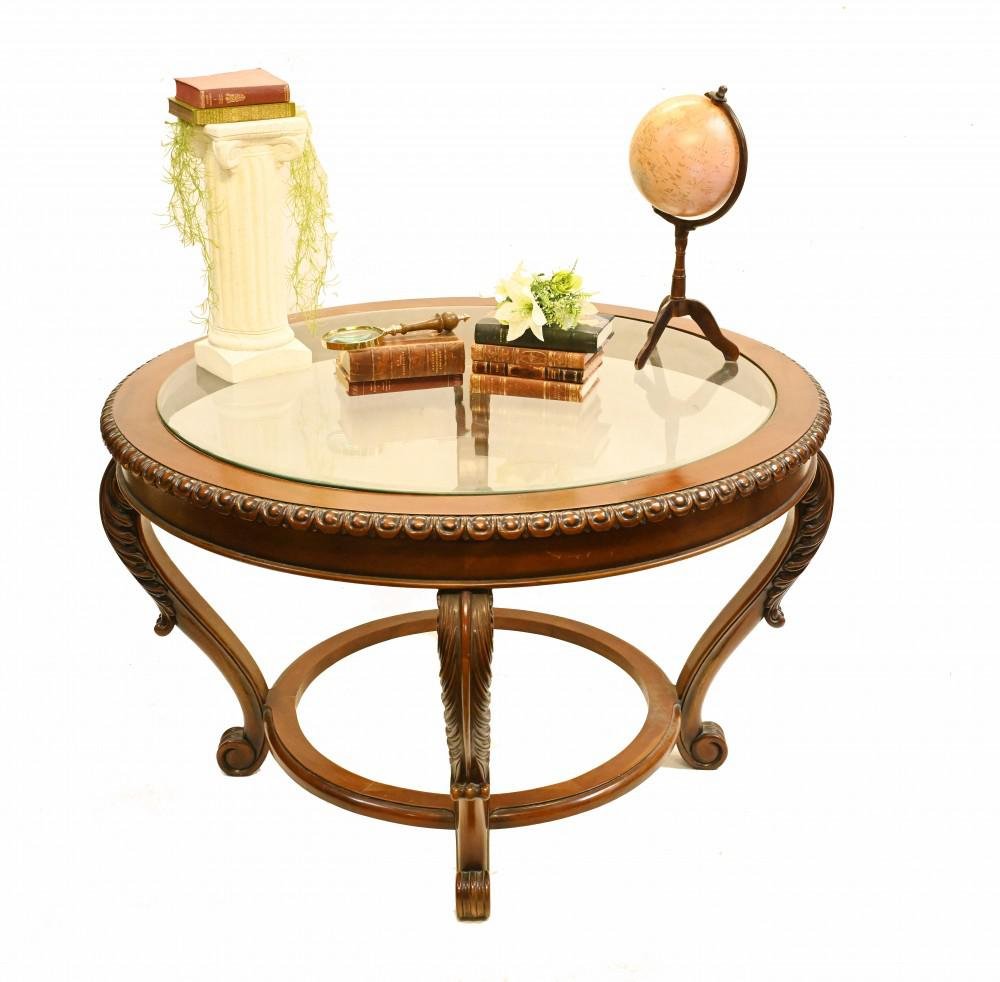 Victorian Mahogany Coffee Table Pie Crust for sale at Pamono