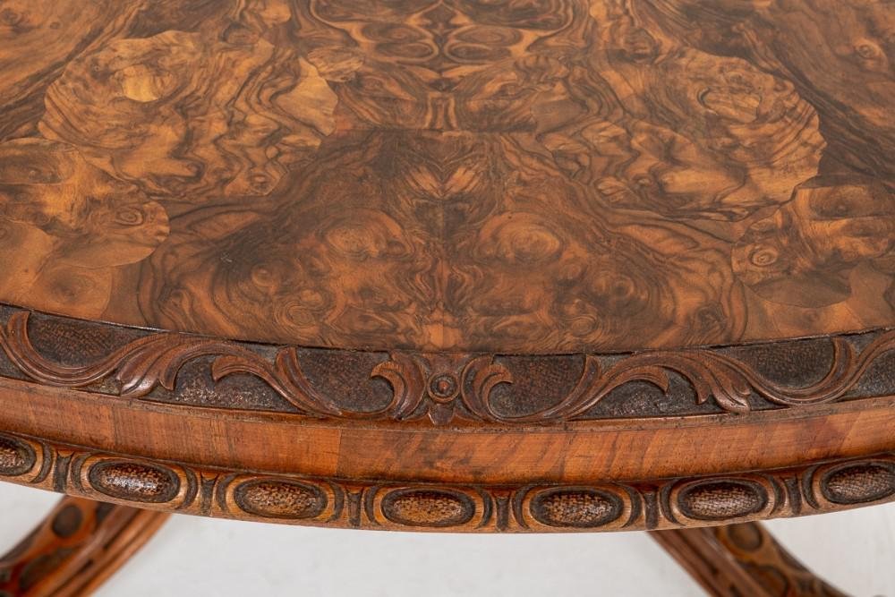 Antique Irish Walnut Centre Table, 1860s for sale at Pamono