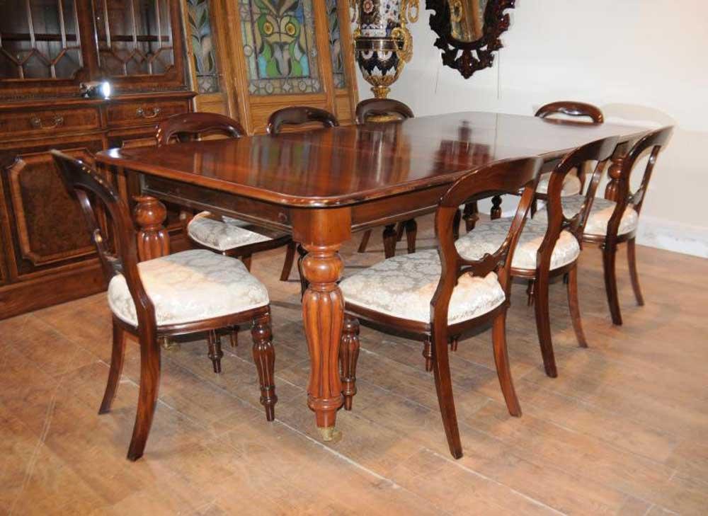 Victorian Mahogany Dining Table Set for sale at Pamono