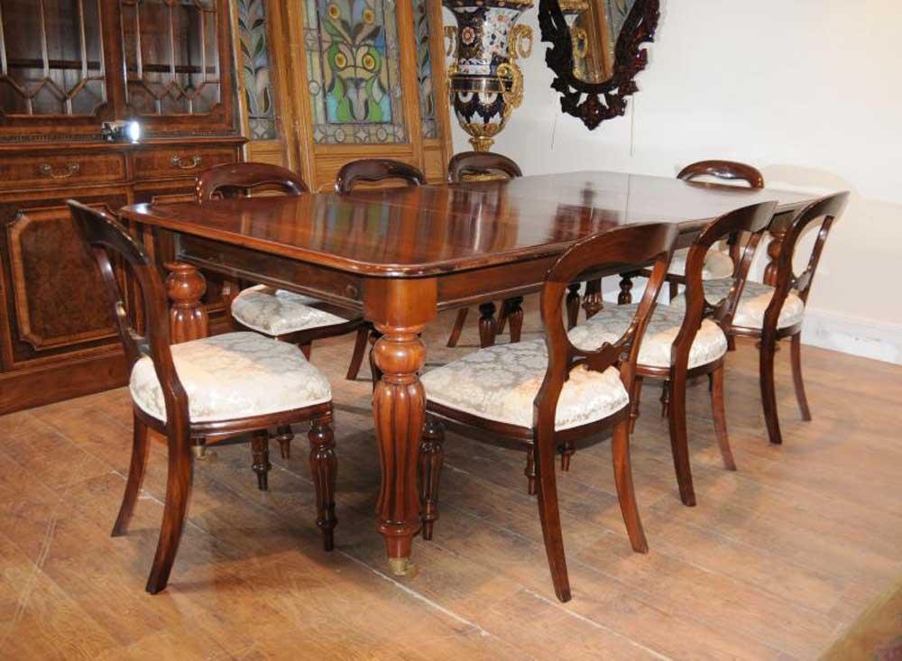 Victorian Mahogany Dining Table Set for sale at Pamono