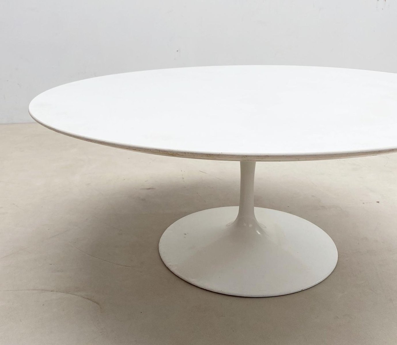 Table Basse Mid-Century avec Pieds Tulipe en Métal Blanc par Knoll en ...