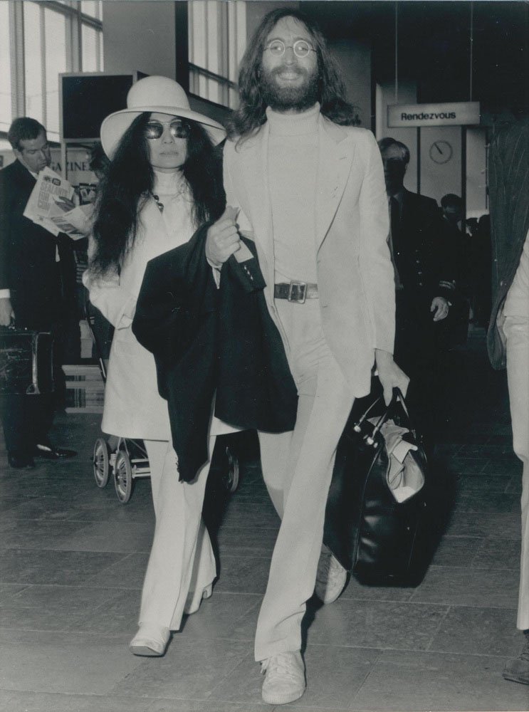 Fotografia in bianco e nero di John Lennon e Yoko Ono, anni '70 in vendita su Pamono