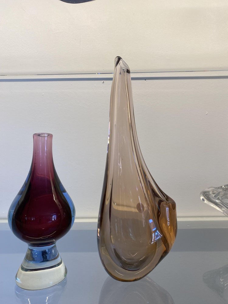 Modernist Soliflore Glassware Vase for sale at Pamono