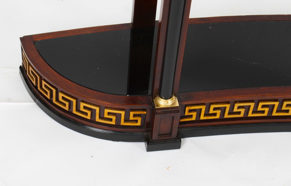Vintage Versace Ormolu Vitrine aus geschwungenem Glas, 20. Jh bei ...