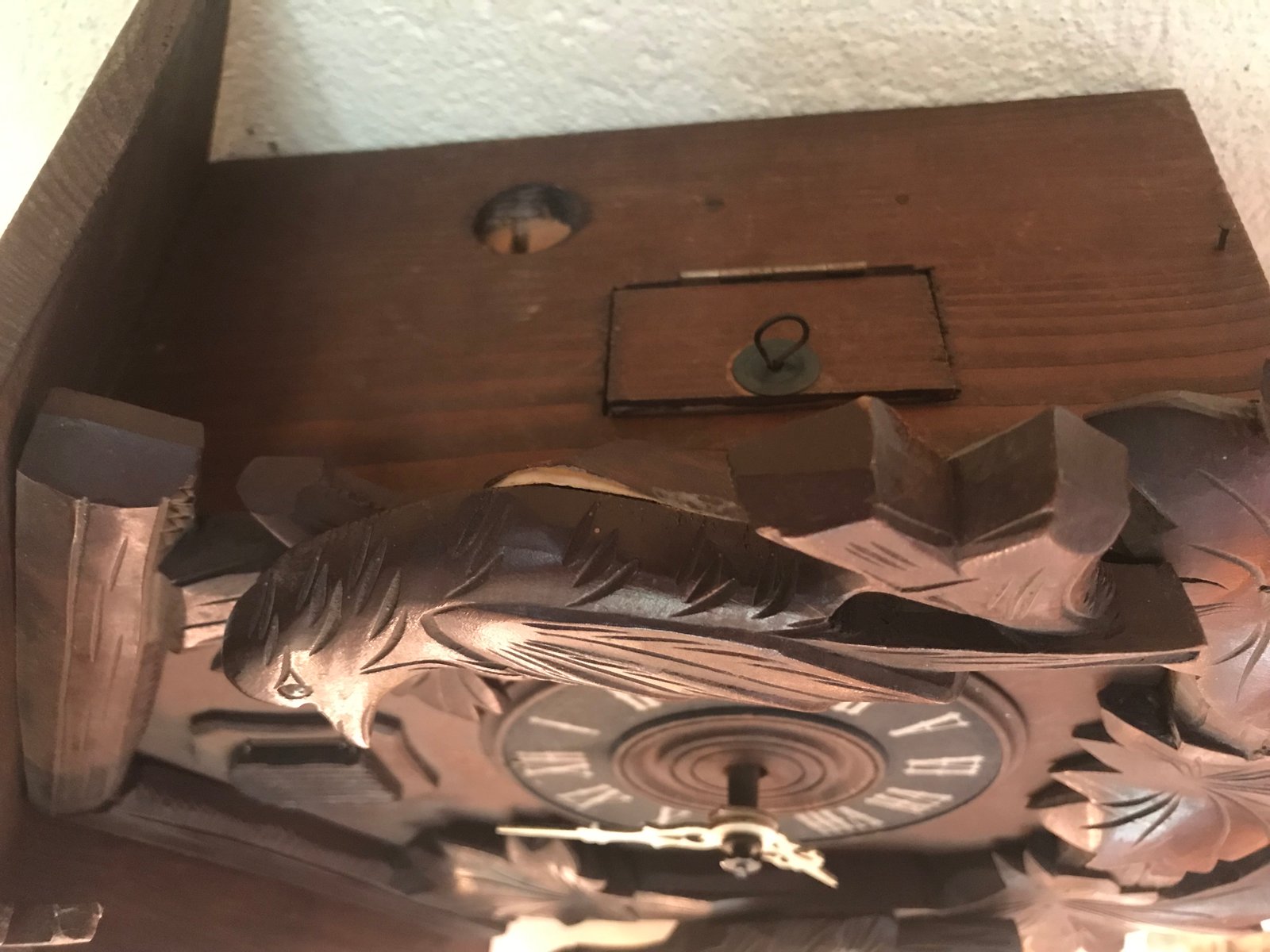 Carved Large Cuckoo Clock with Birds, 1940s for sale at Pamono