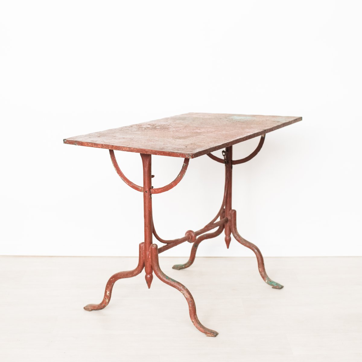 Antiker Klapptisch für den Außenbereich bei Pamono kaufen