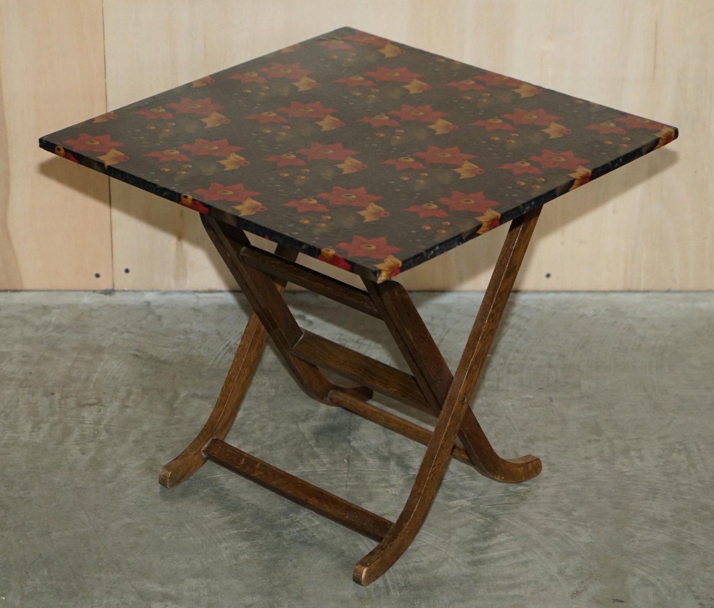 English Mid-Century Modern Oak Folding Tables, Set of 2 for sale at Pamono