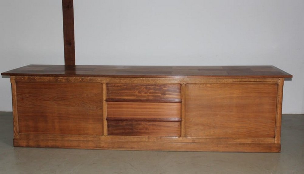Midcentury Oak & Mahogany Trade Counter for sale at Pamono