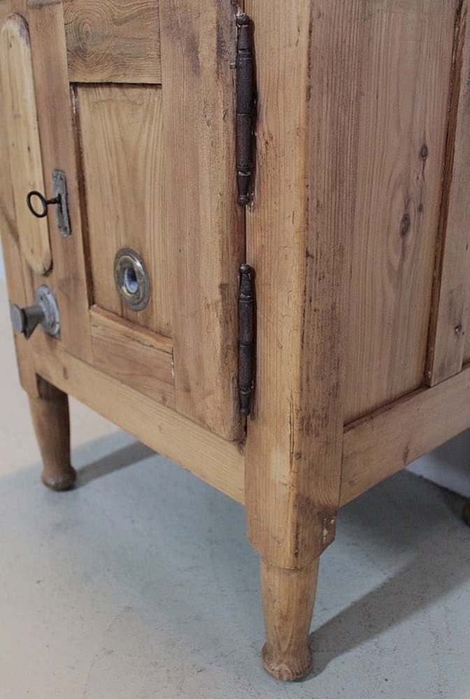 Pitchpin Cooler with Zinc Interior, 1900s for sale at Pamono