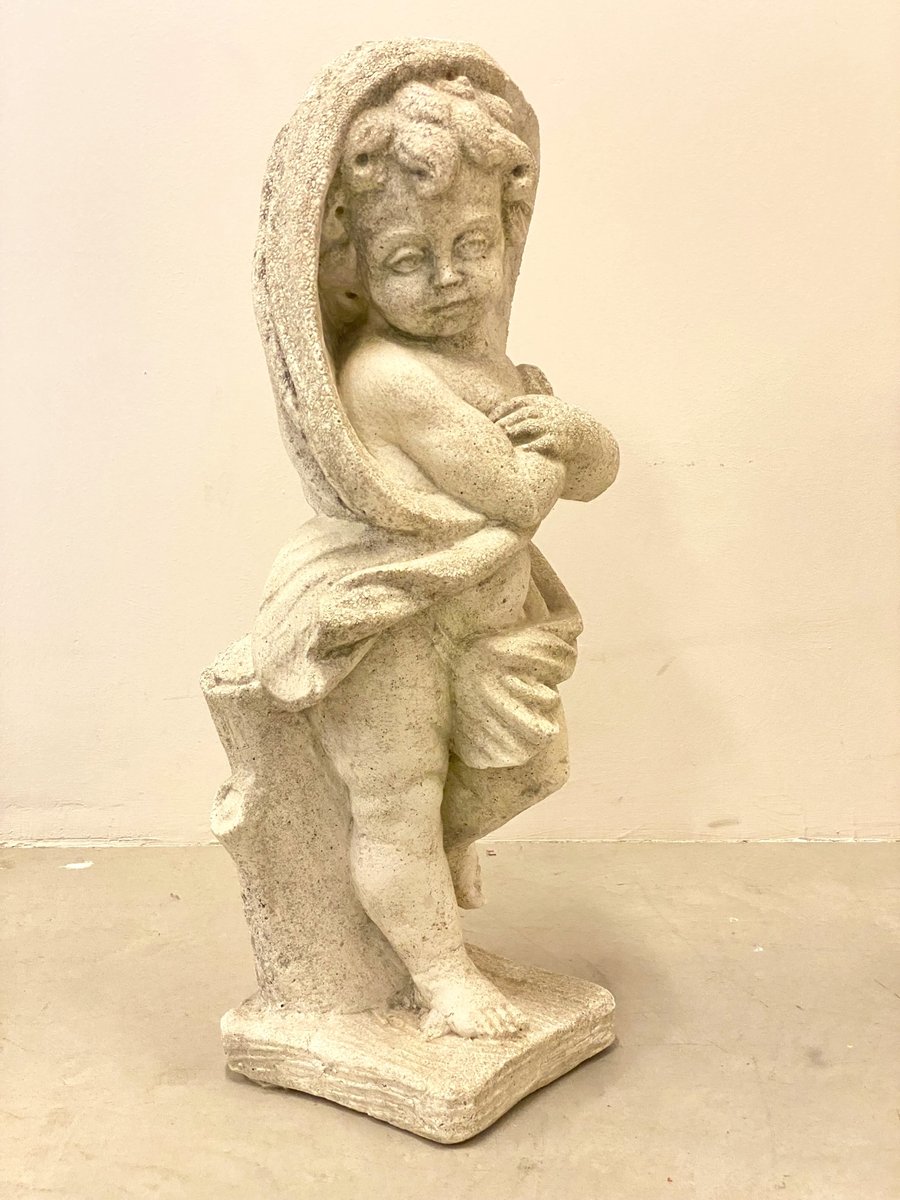Statua di Putto Winter in cemento, anni '70 in vendita su Pamono