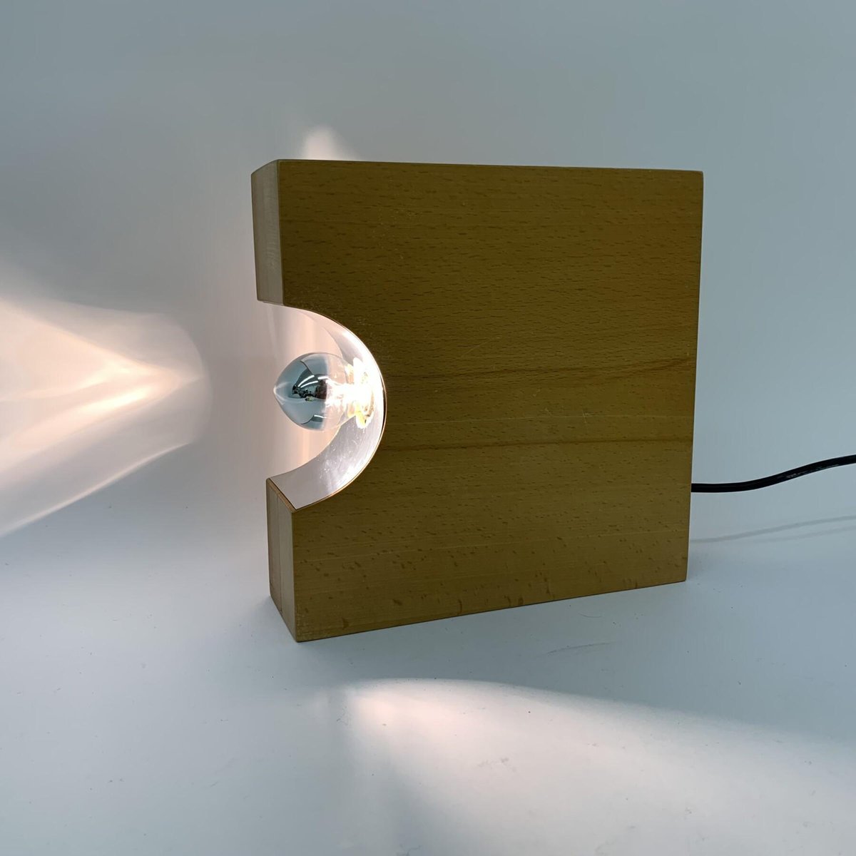 Mid-Century Solid Wood Block Table Lamp, 1970s for sale at Pamono