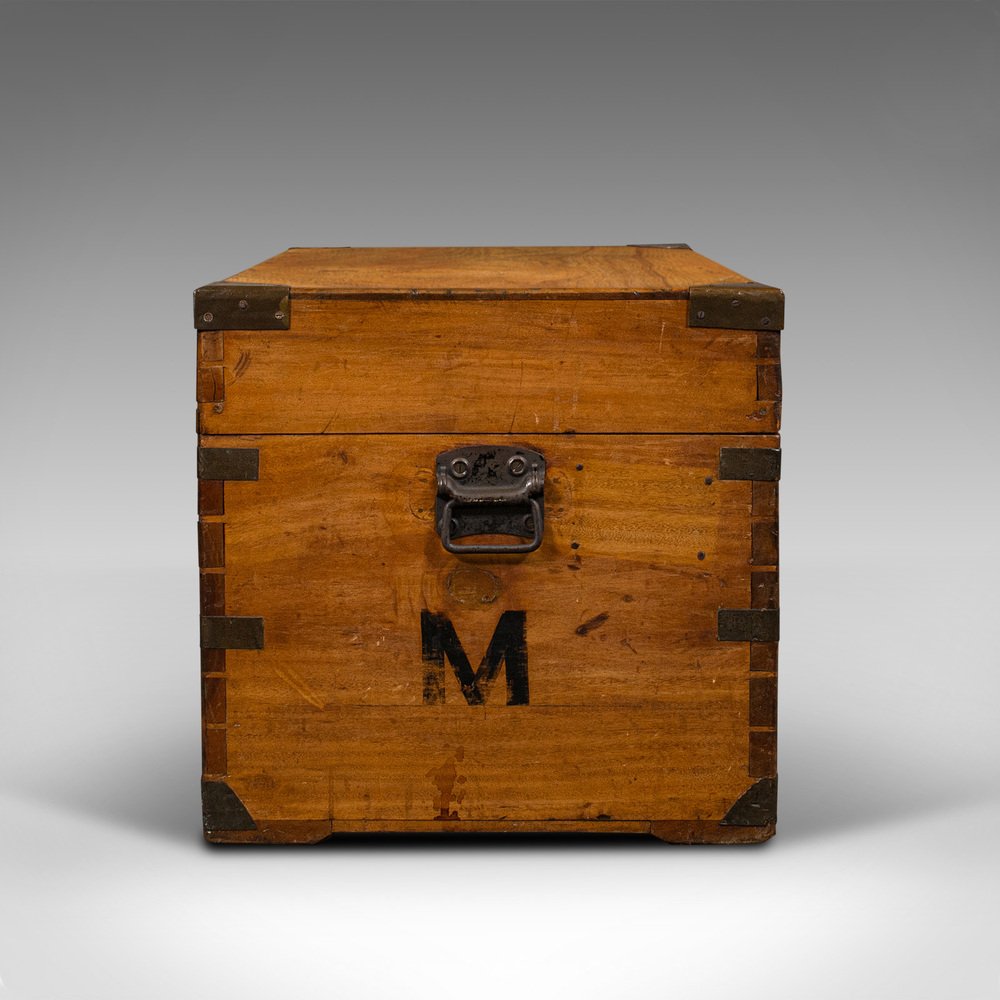 Vintage English Military Travel Trunk, 1930 for sale at Pamono