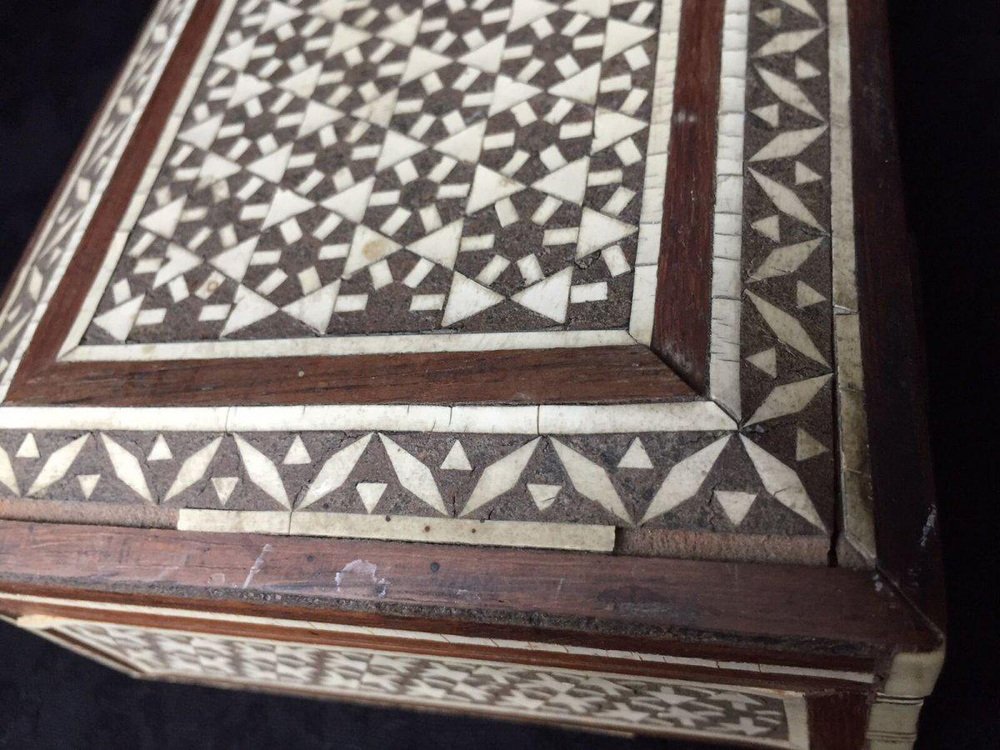 Syrian Inlaid Wood Box, 1900s for sale at Pamono