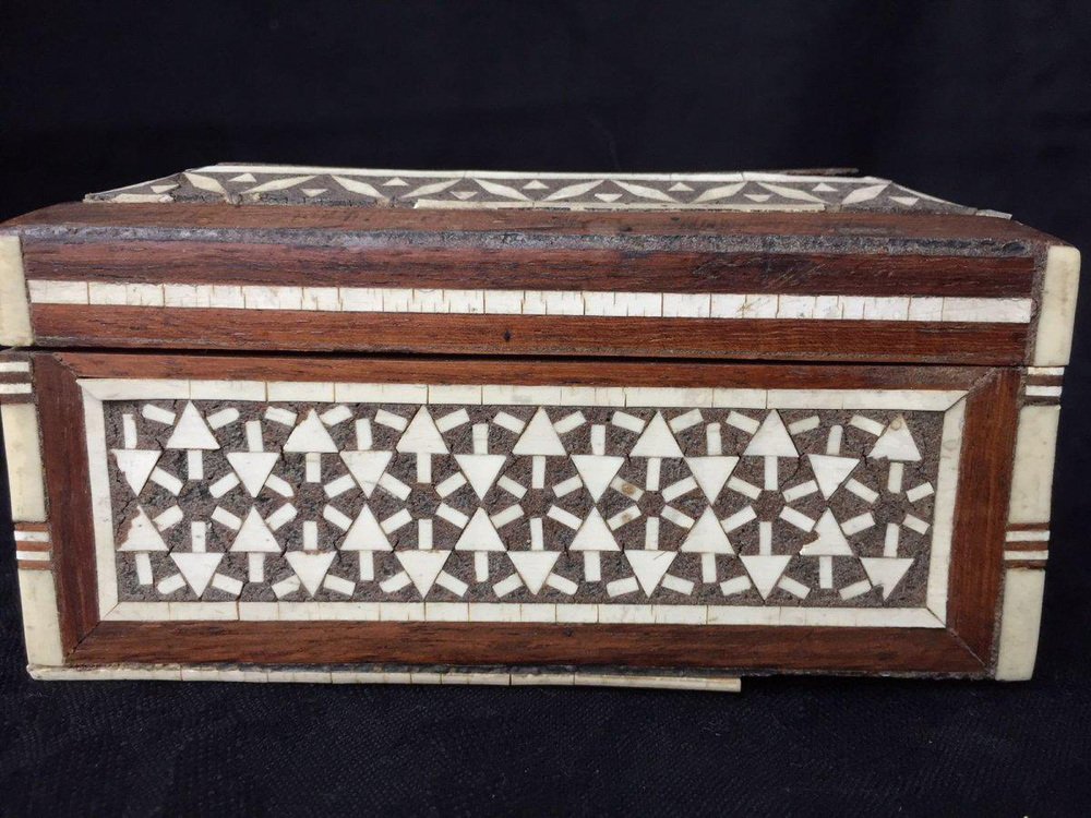 Syrian Inlaid Wood Box, 1900s for sale at Pamono