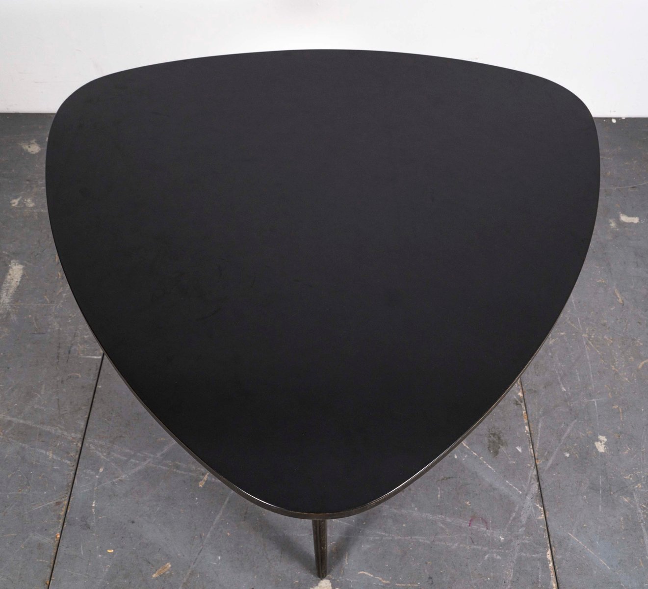 Kidney Triangular Table from Hainke, 1950s for sale at Pamono