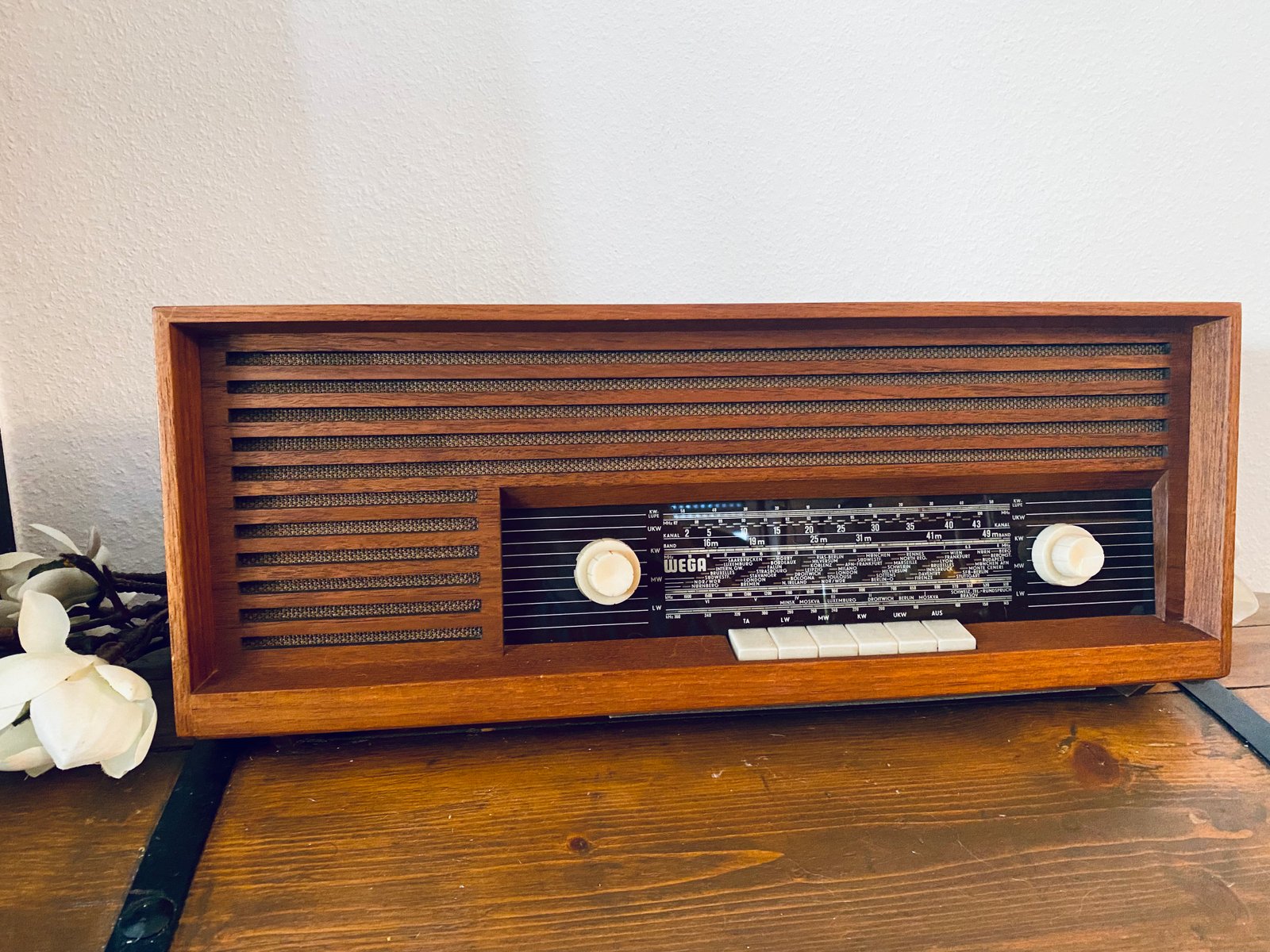 Teak Type 119 Tube Radio from Wega, 1960s for sale at Pamono