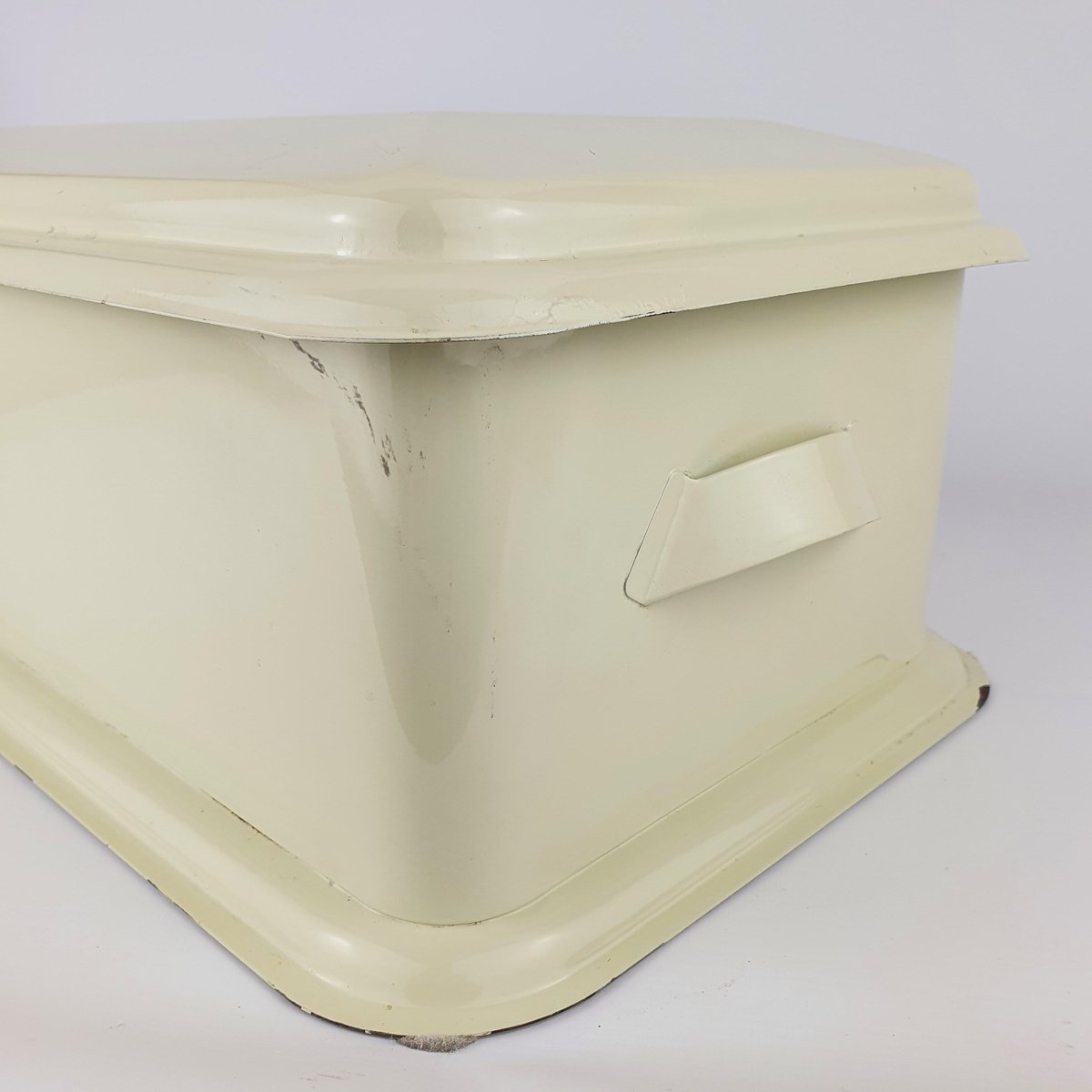 Enamel Bread Box from Dulton, 1980s for sale at Pamono