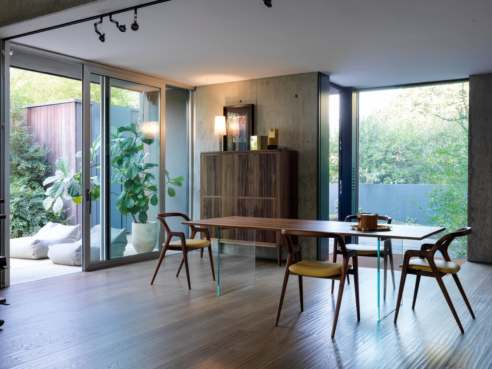 Sospeso B-127 Table from Dale Italia for sale at Pamono