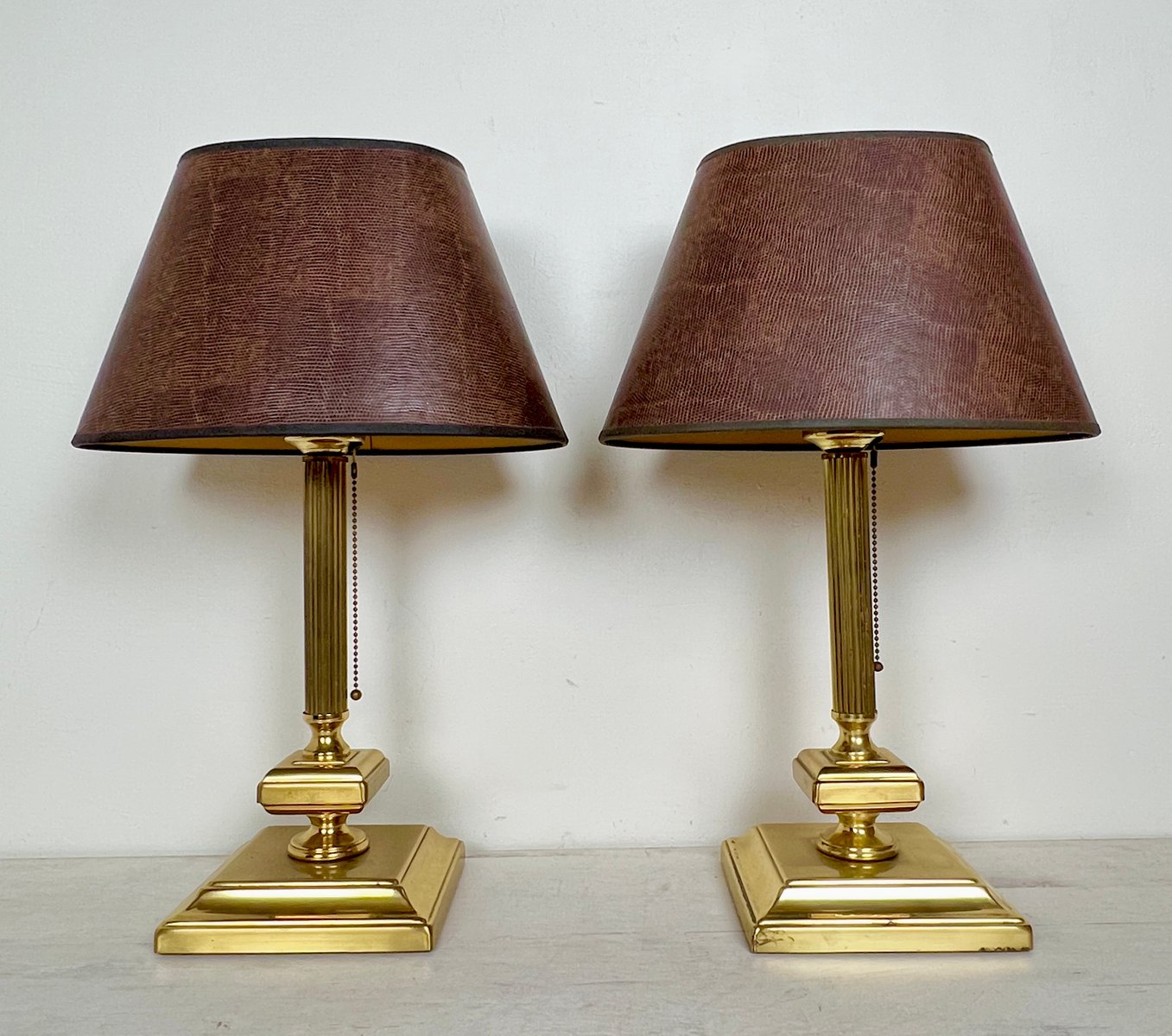 Neoclassical Brass Table Lamps with Pull Cord, Set of 2 for sale at Pamono