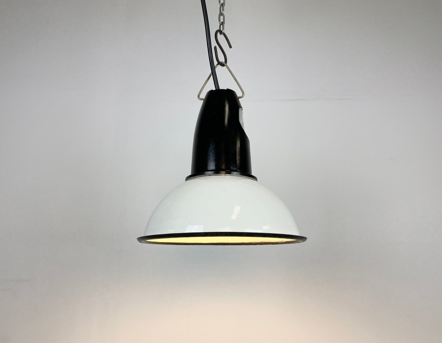 Small Vintage Soviet Industrial Pendant Light in White Enamel, 1960s ...