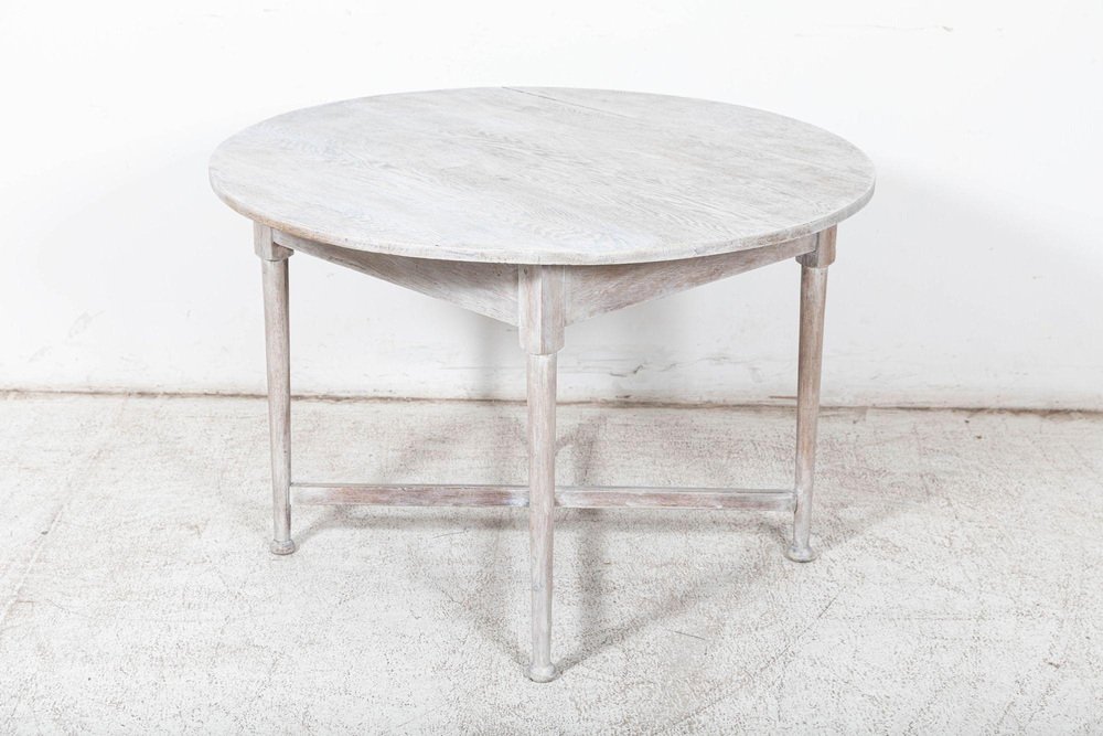 English Limed Oak Center Table for sale at Pamono