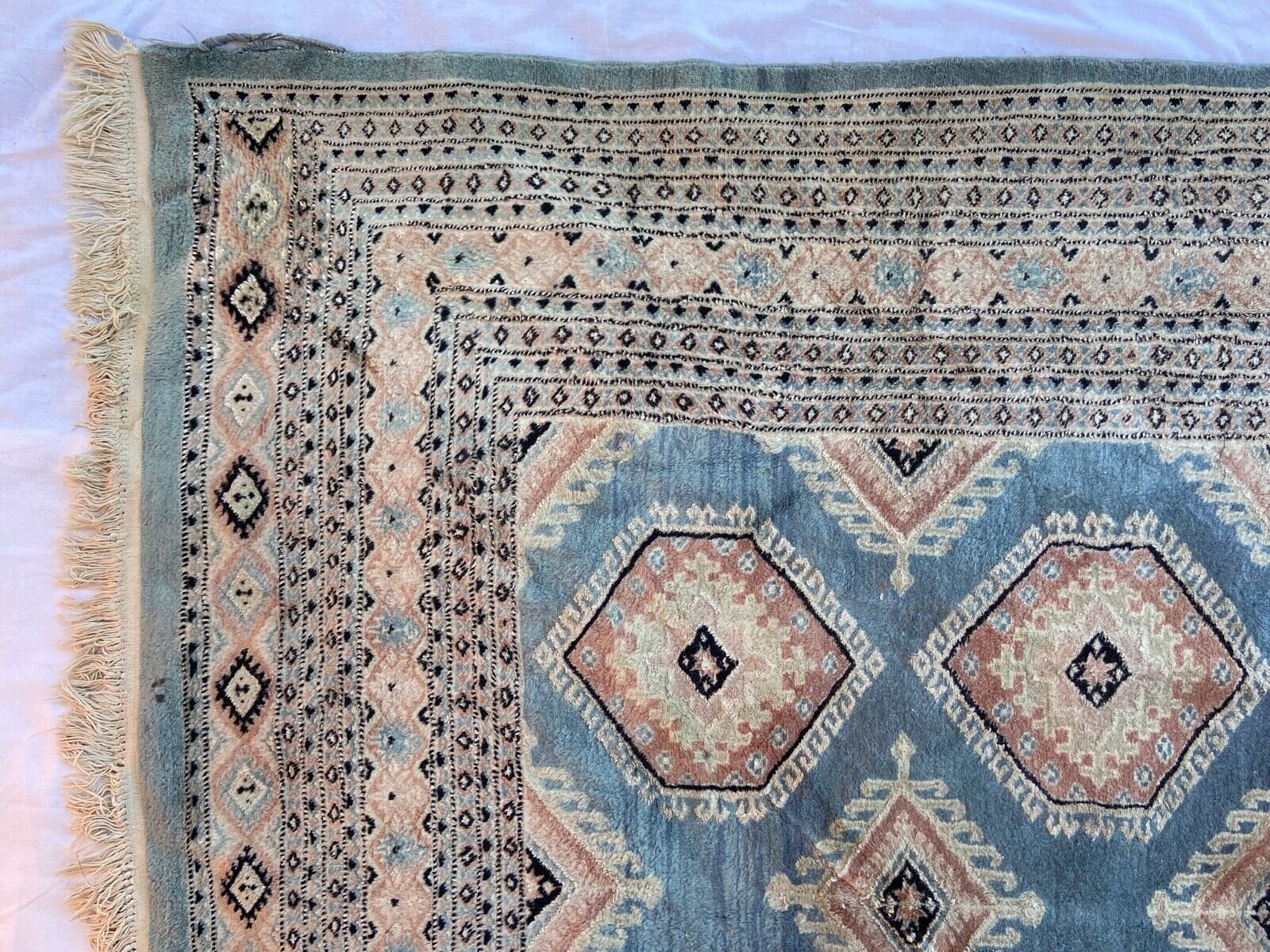 Handmade Middle Eastern Rug for sale at Pamono