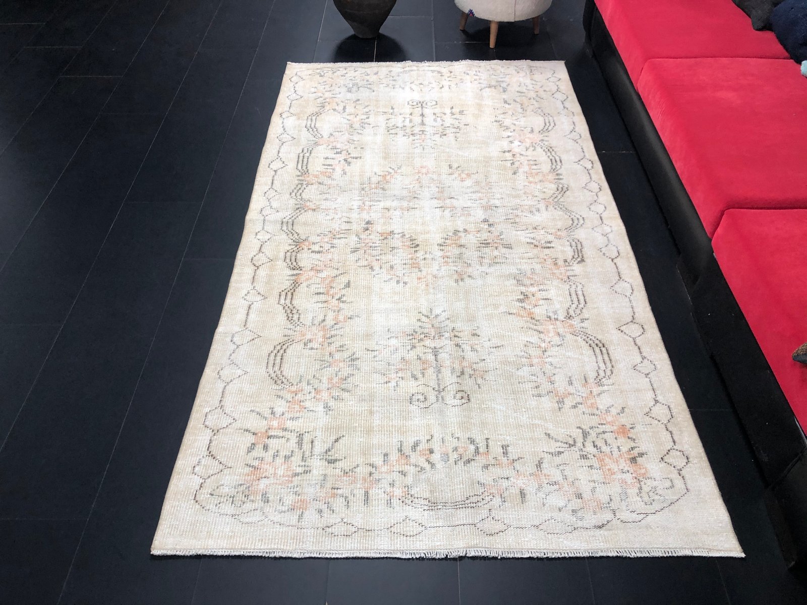 Large Antique Faded Rug for sale at Pamono