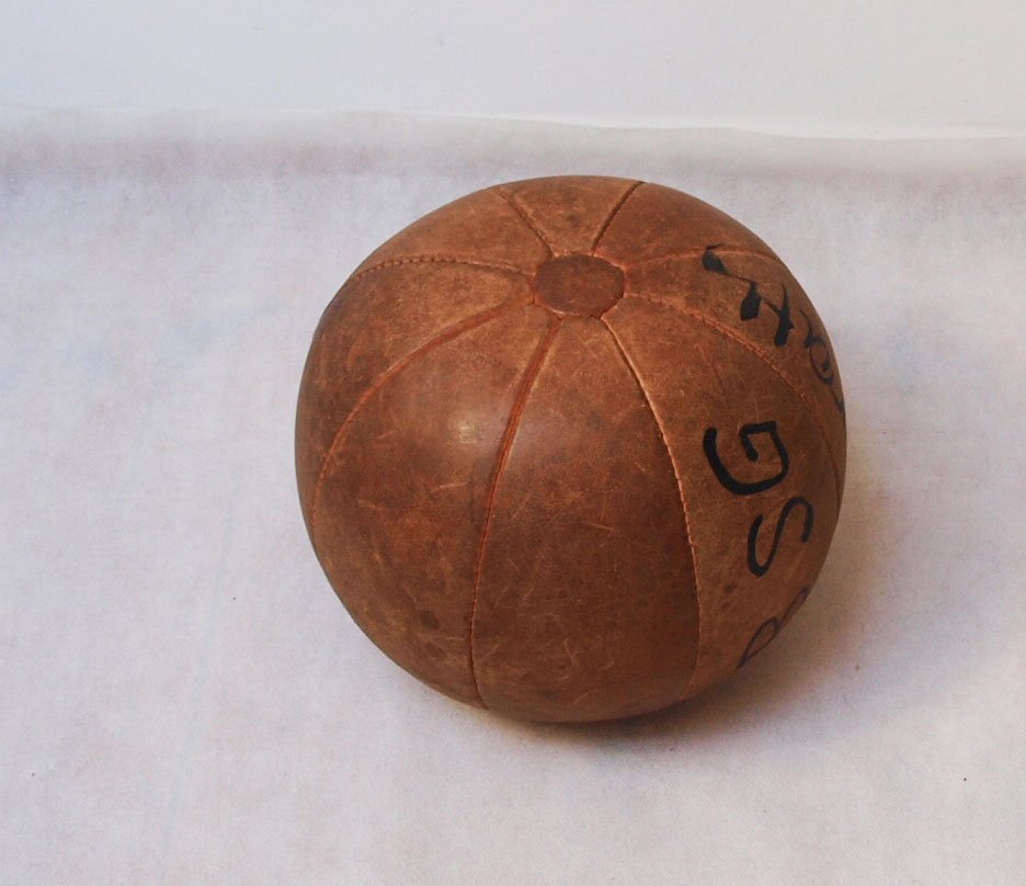 Leather Medical Ball for sale at Pamono