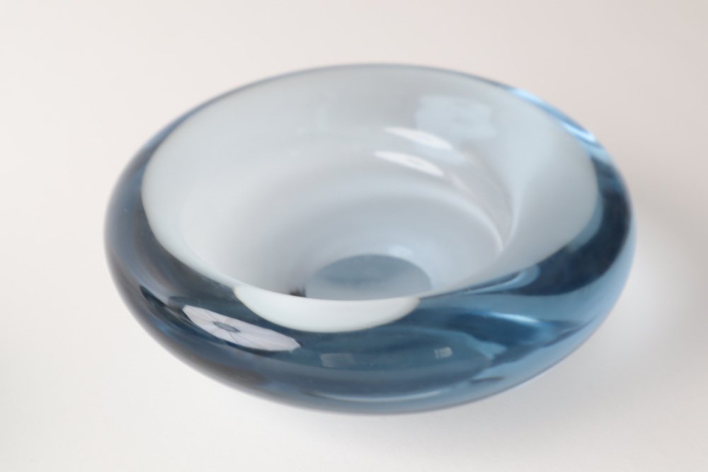 Mid-Century Glass Bowl from Per Lütken Holmegaard, 1960s for sale at Pamono