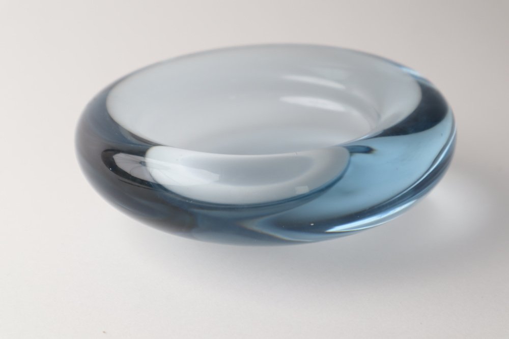 Mid-Century Glass Bowl from Per Lütken Holmegaard, 1960s for sale at Pamono