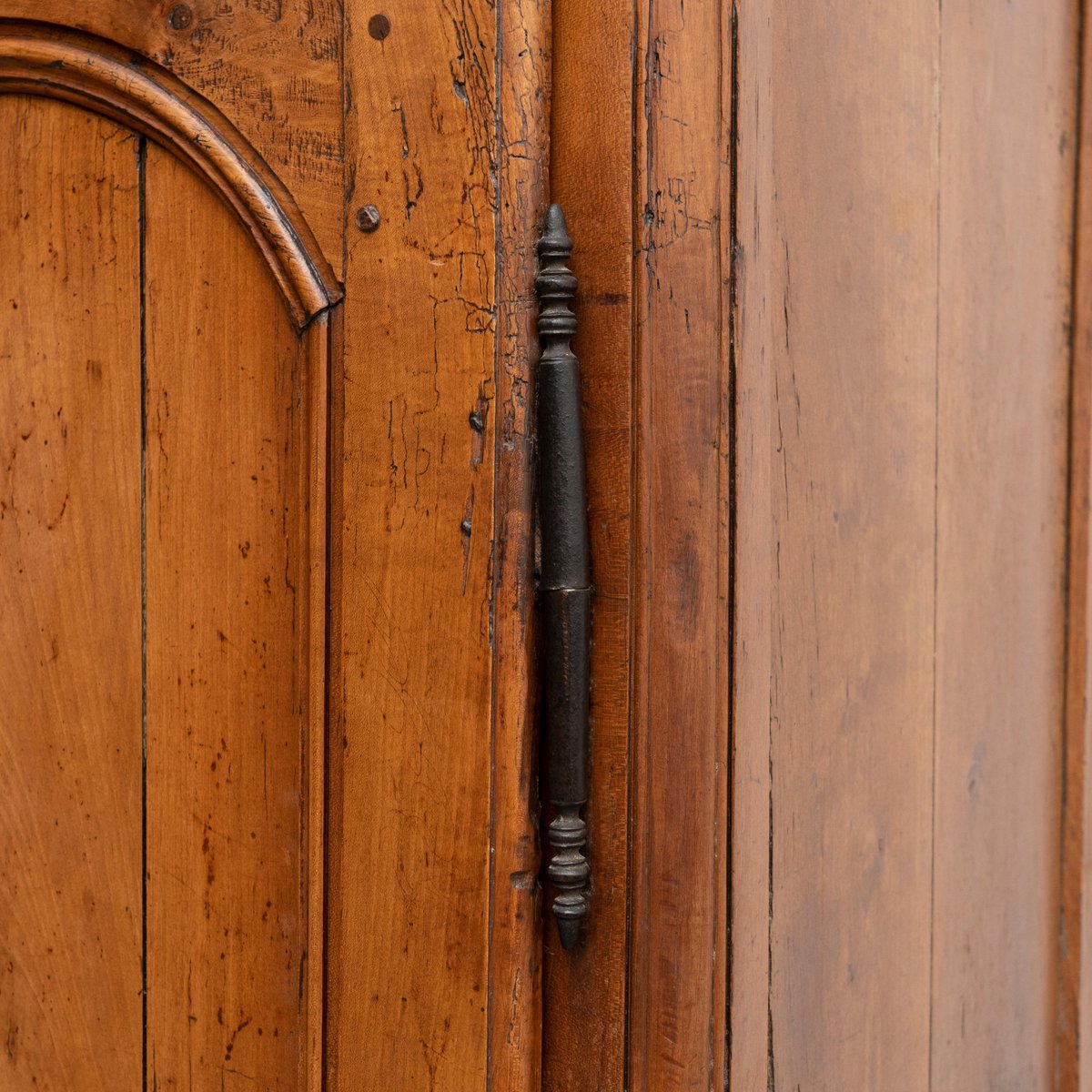 Early 20th Century Traditional Spanish Wood Wardrobe for sale at Pamono