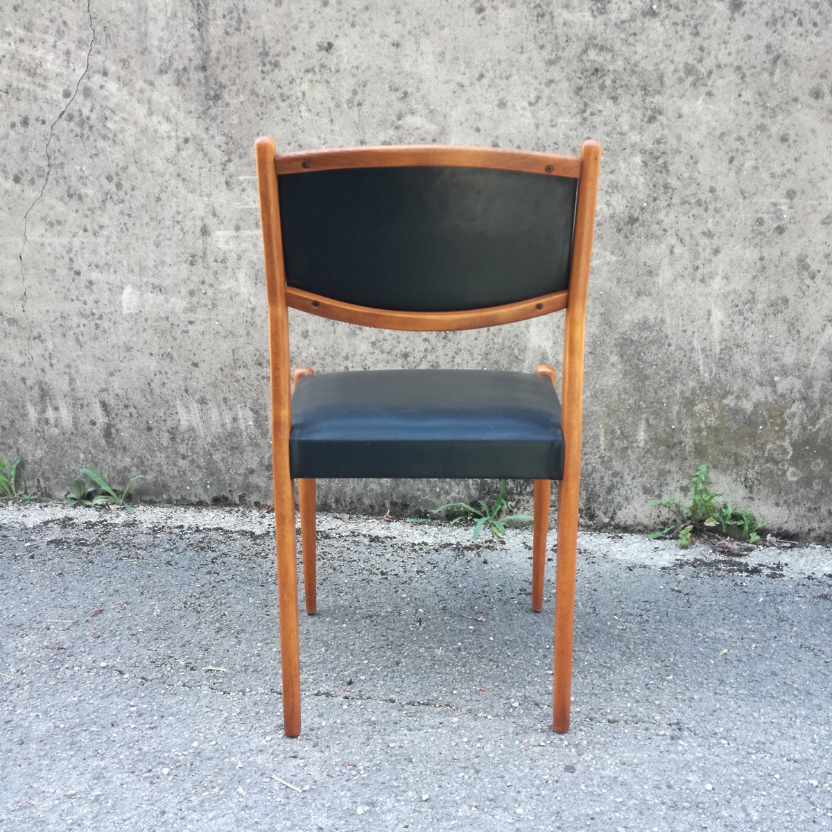 Französischer Mid-Century Stuhl, 1970er bei Pamono kaufen