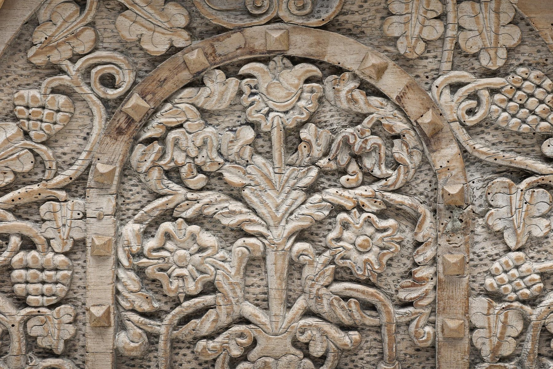 18th Century German Baroque Leached Walnut Cabinet for sale at Pamono