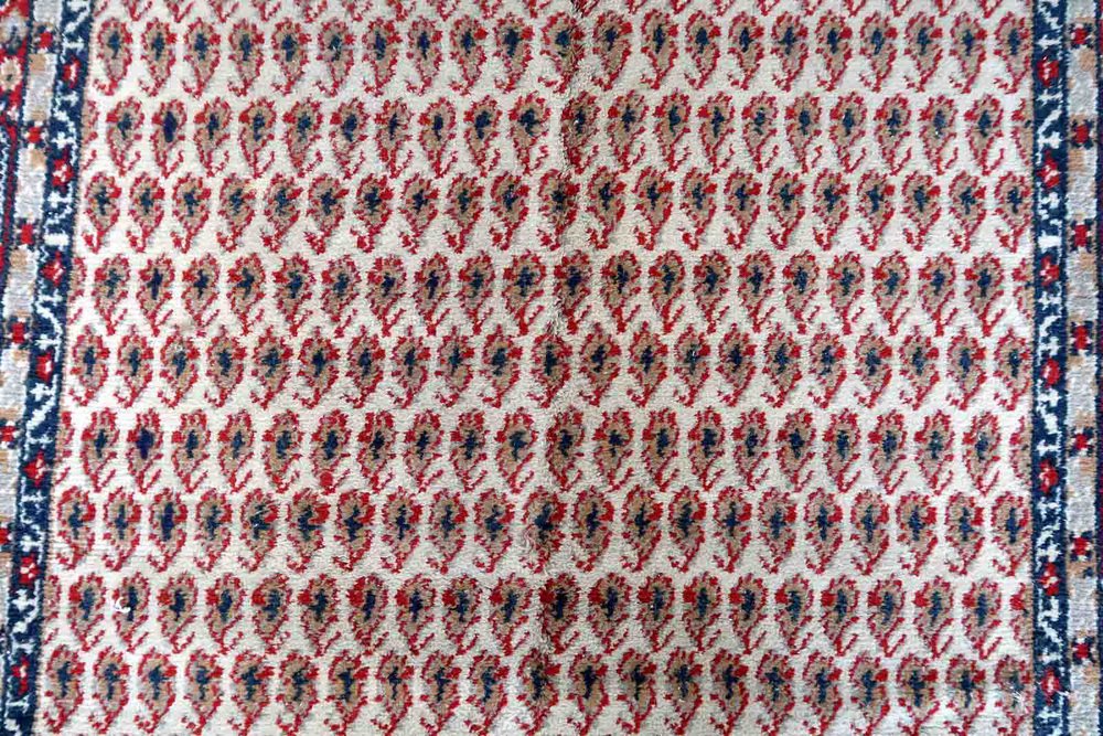 Vintage Italian Traditional Rug, 1970s for sale at Pamono