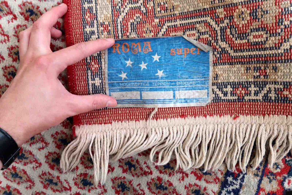 Vintage Italian Traditional Rug, 1970s for sale at Pamono