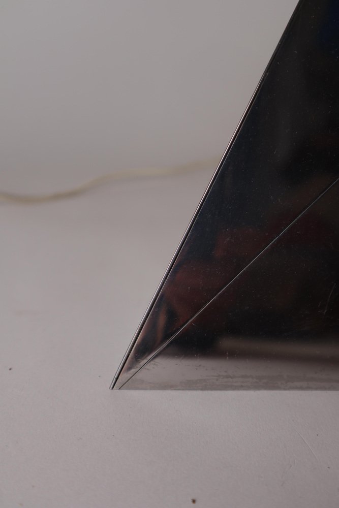 Mid-Century Pyramid Table Lamp for sale at Pamono