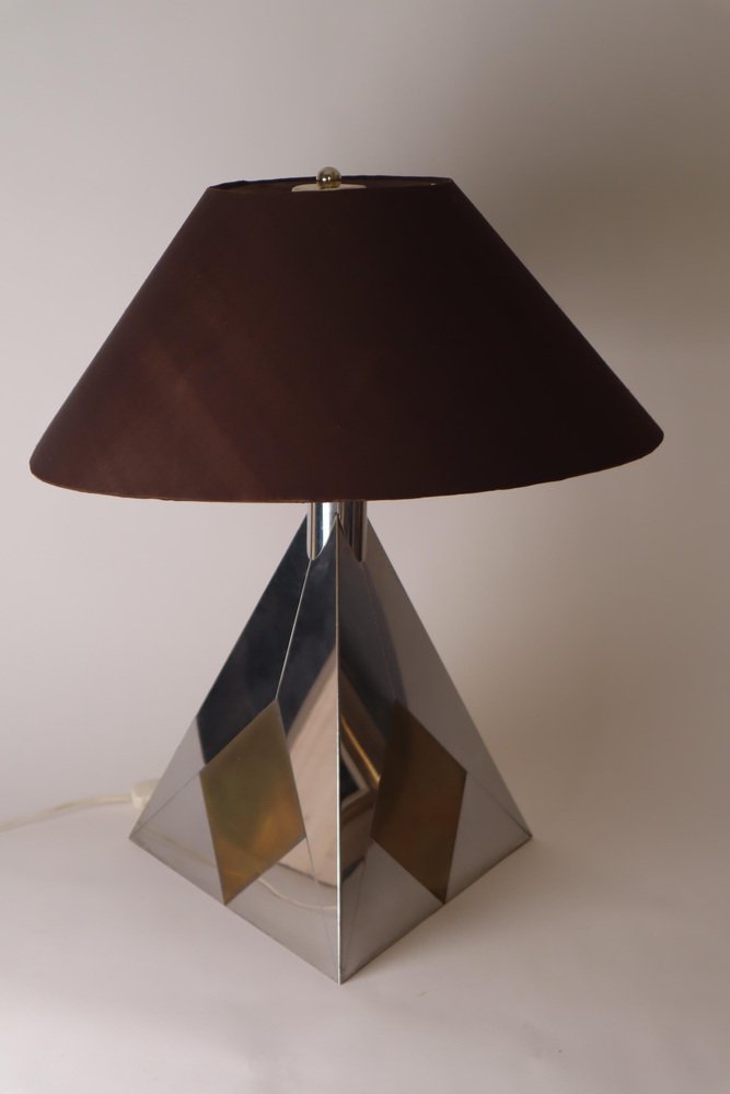 Mid-Century Pyramid Table Lamp for sale at Pamono