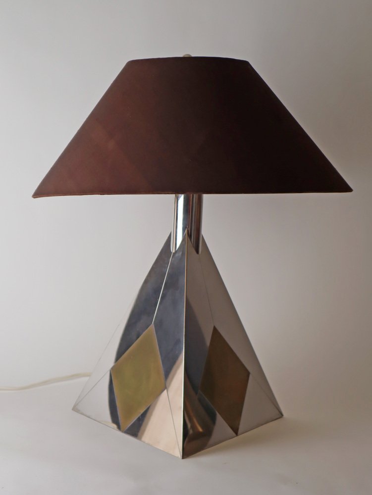 Mid-Century Pyramid Table Lamp for sale at Pamono
