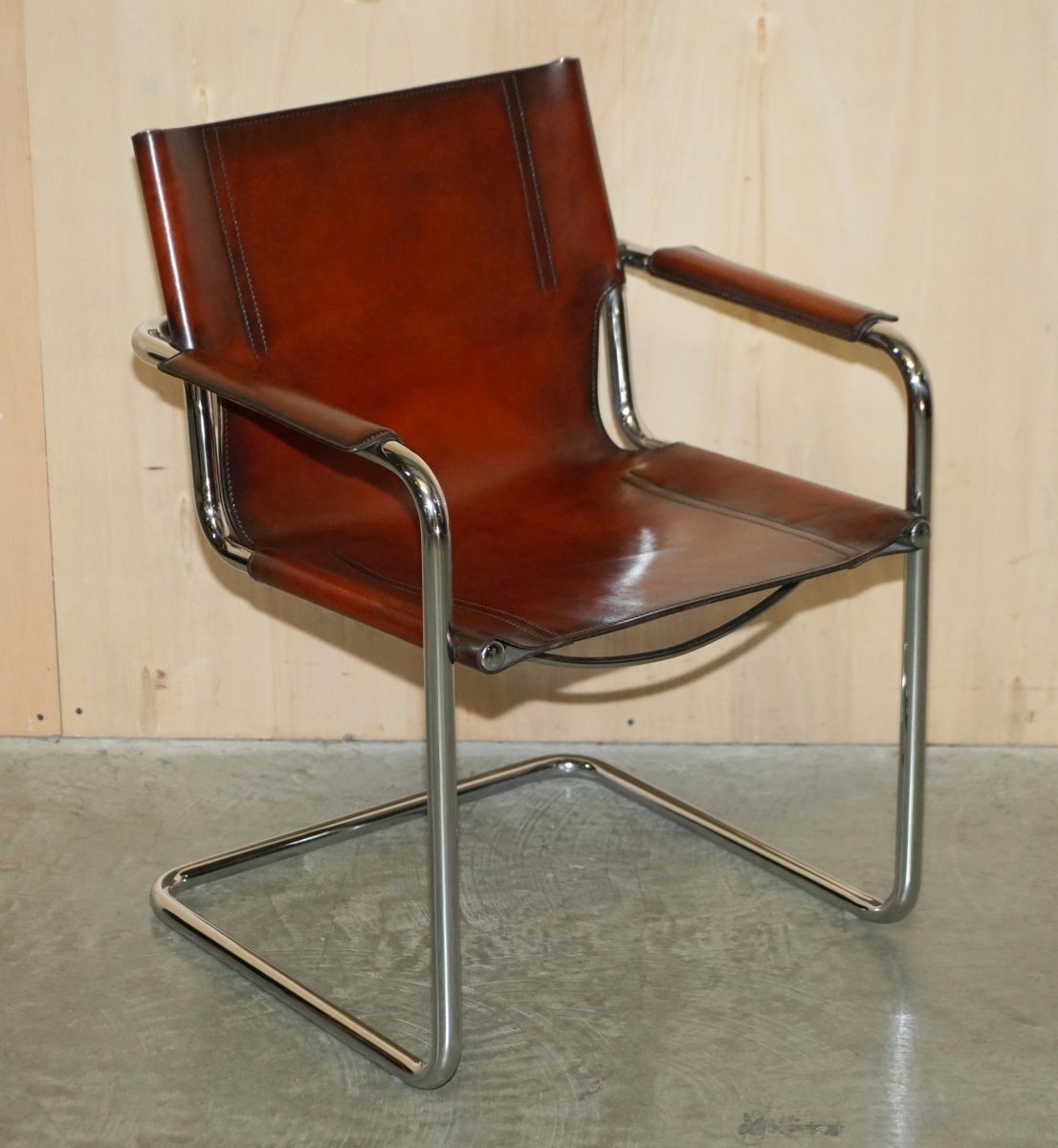 Poltrone MG5 vintage in pelle color cognac attribuite a Marcel Breuer ...