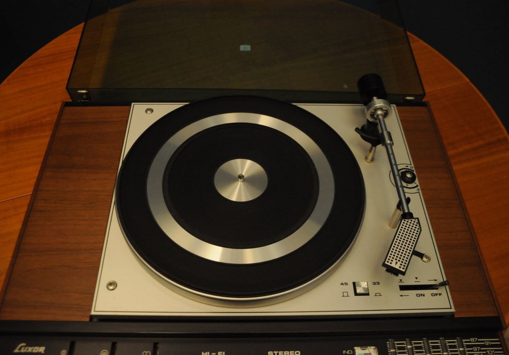 Mid-Century-Modern Luxor Dirigent 3000 Turntable, 1960s for sale at Pamono
