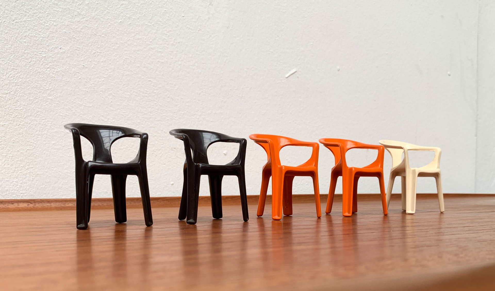 300 Monobloc Small Deco Chairs by Henry Massonnet for Stamp, France ...